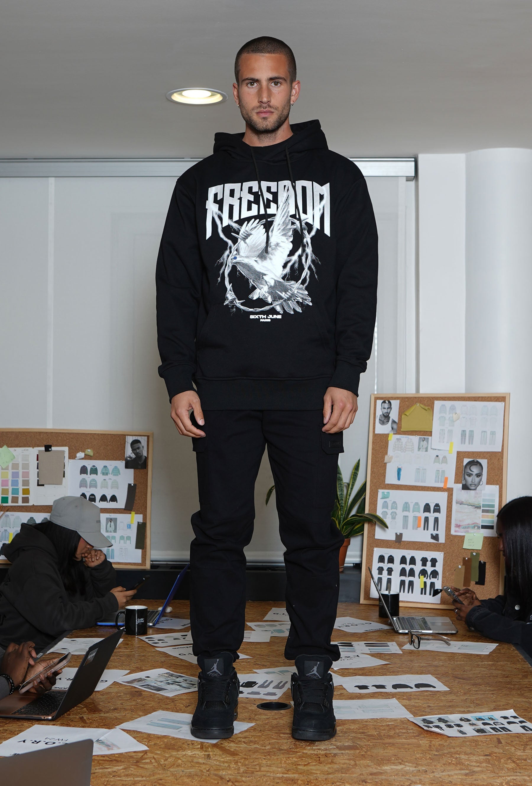 Sweatshirt imprimé freedom Noir – Sixth June