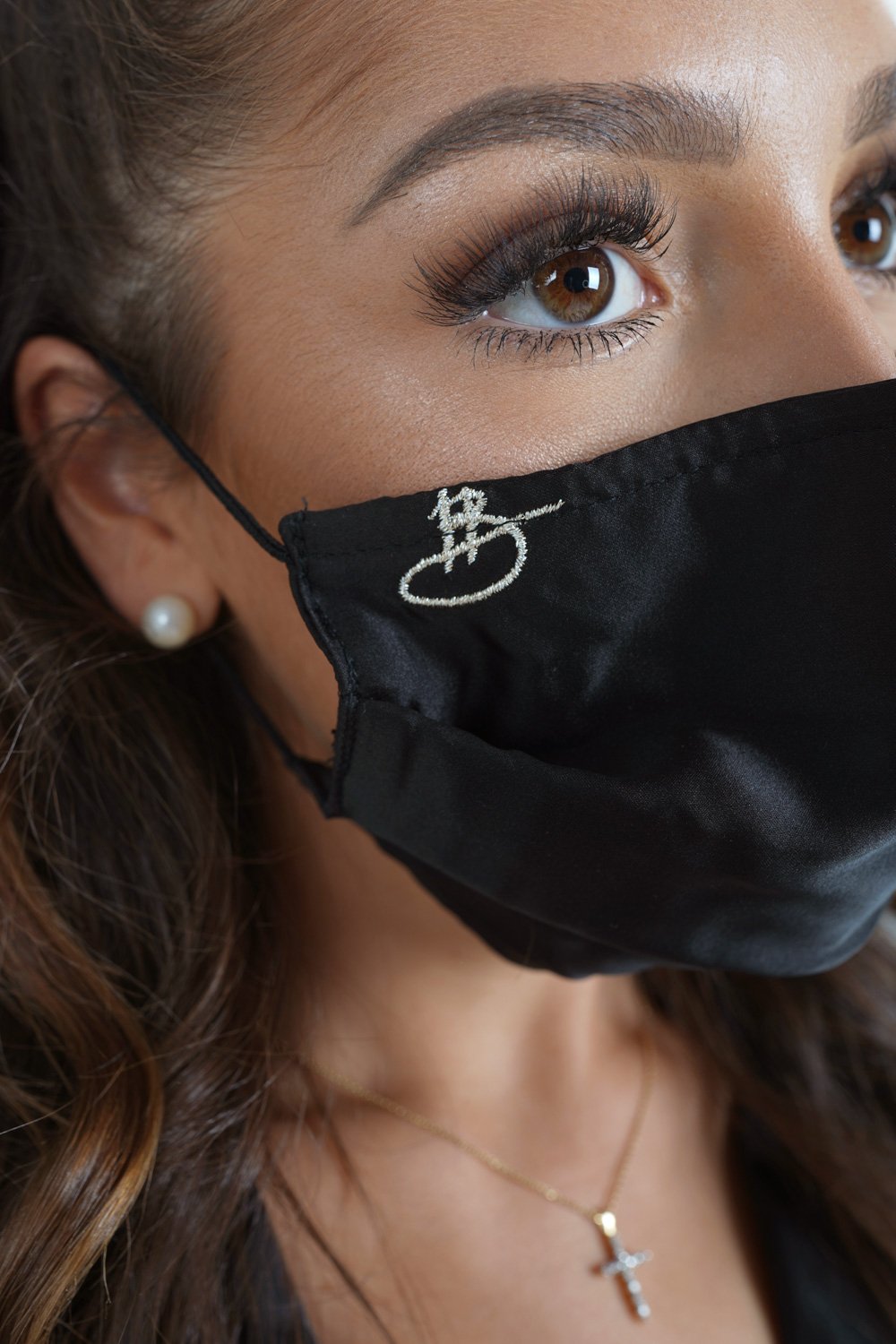 HELENA BU | Satin face mask Black – Sixth June